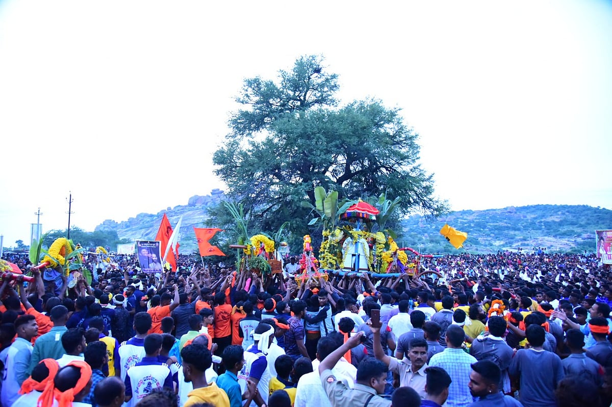 ಧರ್ಮದಗುಡ್ಡ ಬನ್ನಿಪೂಜೆಗೆ ಜನಸಾಗರ